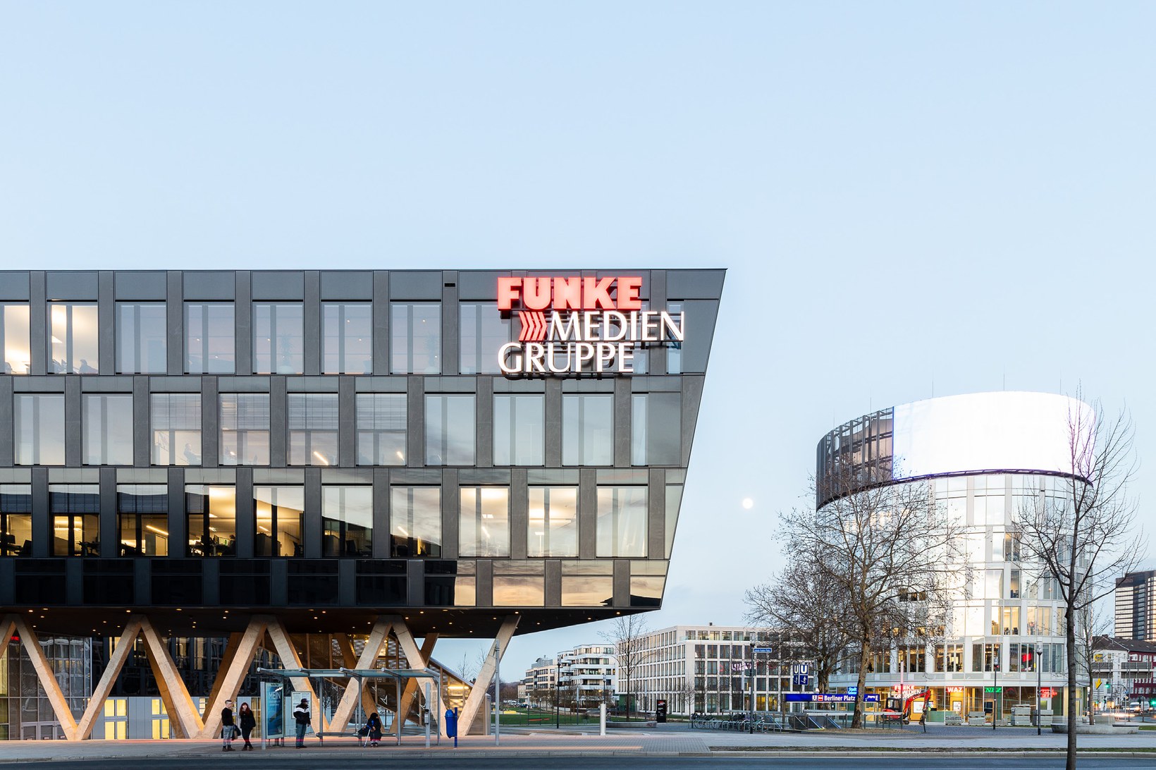 Funke Media Tower — Deutsch
