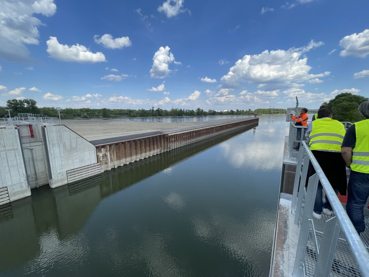 Hafen Albern - Hafentor — Deutsch