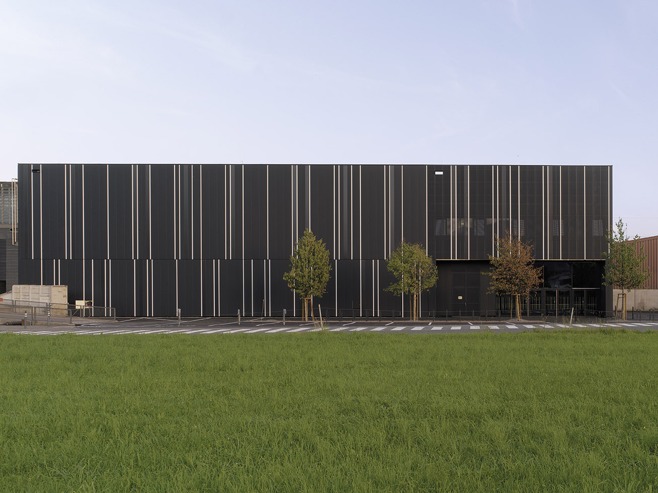 Messehalle 5 — Deutsch